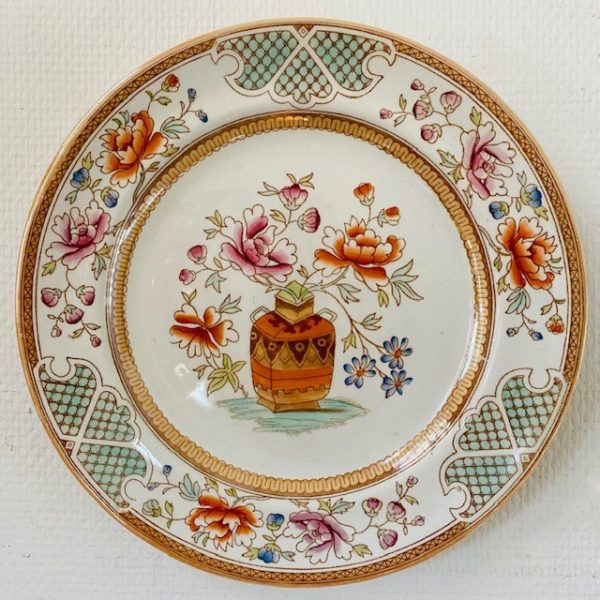 Flora Petrus Regout bord Maastricht | Woodstock design